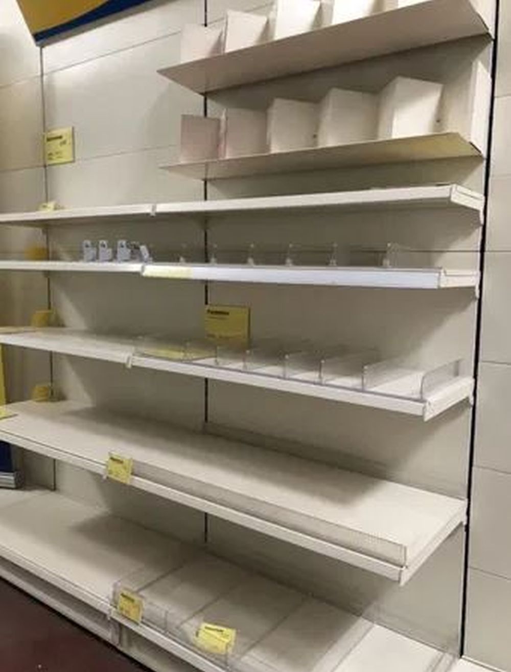 Rafturi Second-Hand pt Magazin si Depozit Rafturi de magazin - Optiuni ...